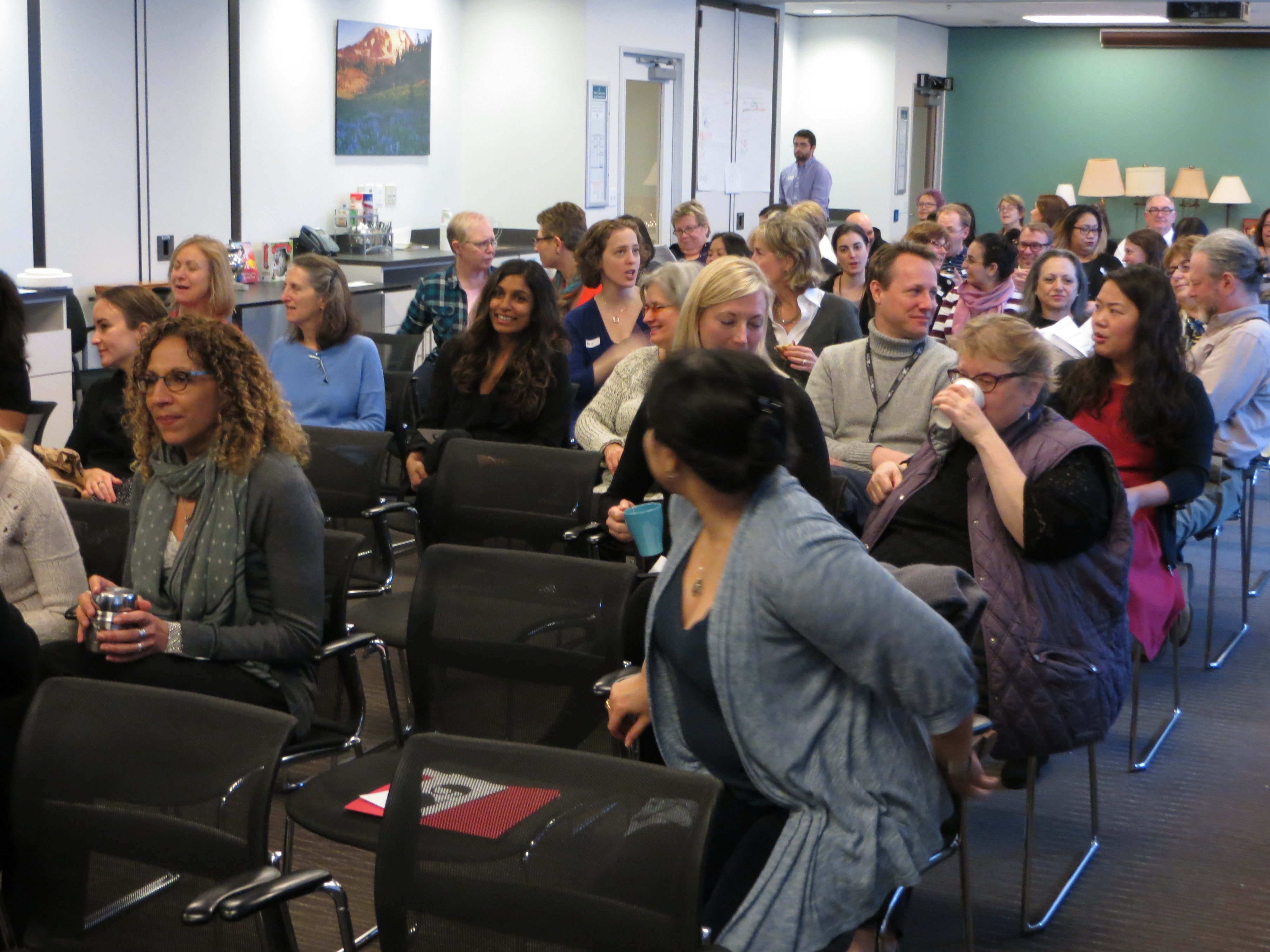 auction crowd – NWSidebar